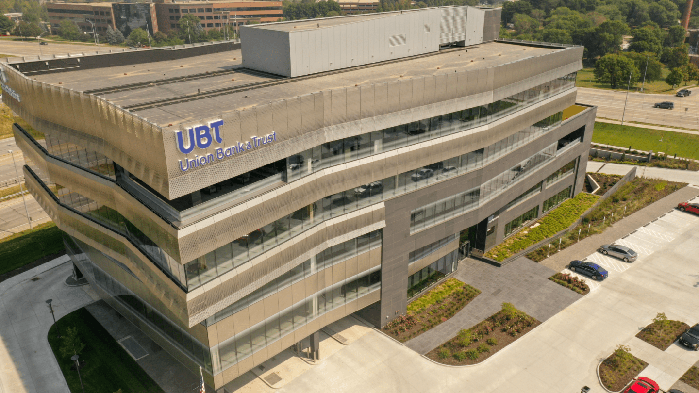 Conventional Steel vs. Pre-Engineered Metal Building vs. Precast